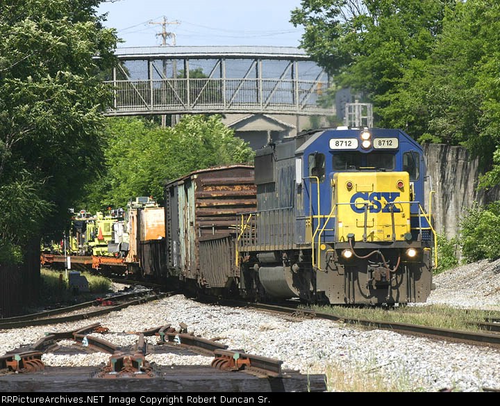 CSX 8712